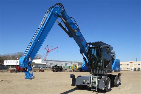 New Fuchs Material Handler Mhl360f3 Company Wrench