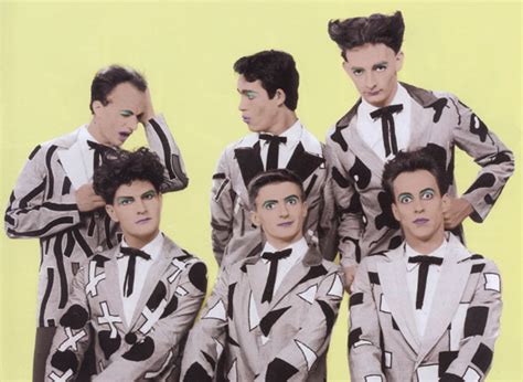 Split Enz Hit No 1 Nzhistory New Zealand History Online