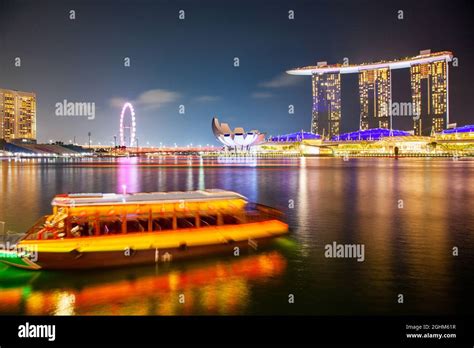 Singapore Singapore March 2019 Skyline Of Singapore Marina Bay At