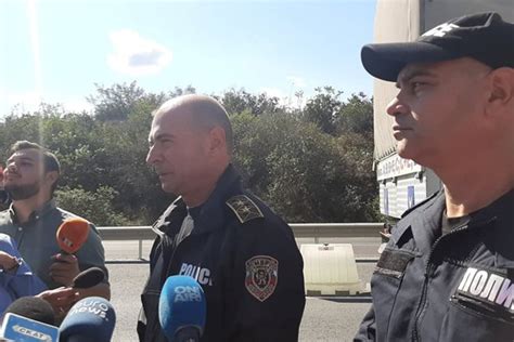 7 КПП та дебнат за каналджии и бежанци в Бургаско вече проверени 300 коли Обновена снимки видео