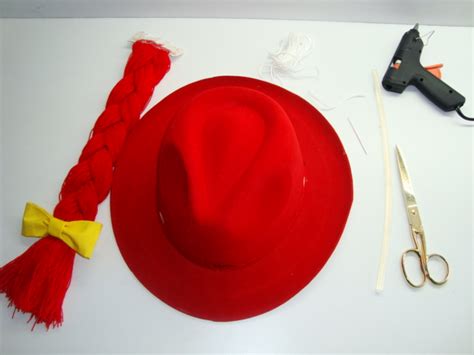 Como Hacer El Sombrero De Jessie Toy Story Imagui