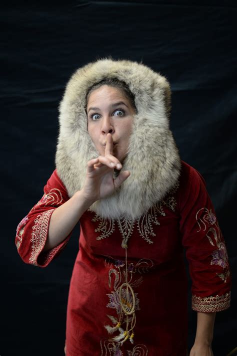 Elisabeth André Dans La Bouche Du Loup