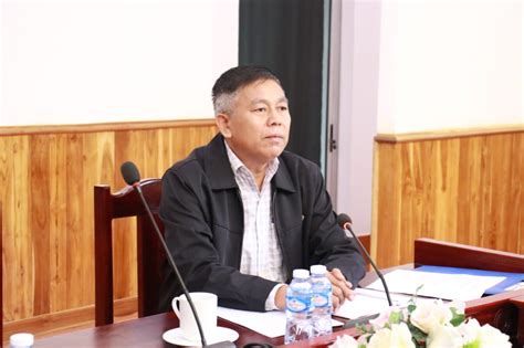 ກອງປະຊຸມຮັບສ່ອງແສງການລົງກໍ່ສ້າງຮາກຖານການເມືອງຂອງ ນັກສຶກສາ ຢູ່ເມືອງປາກງື່ມ ສະຖາບັນການເມືອງ ແລະ