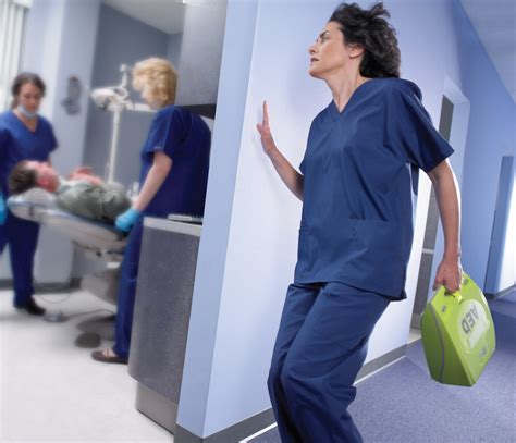 Zoll Aed Plus Defibrillator Fully Automatic Hce