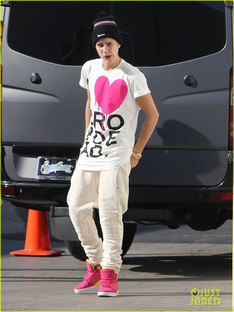 Selena Gomez Justin Bieber Sky High Date Photo 2733491 Justin