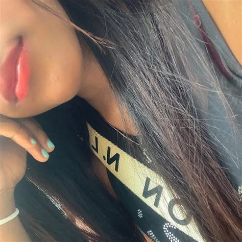 Lauu Cuero Threads Say More