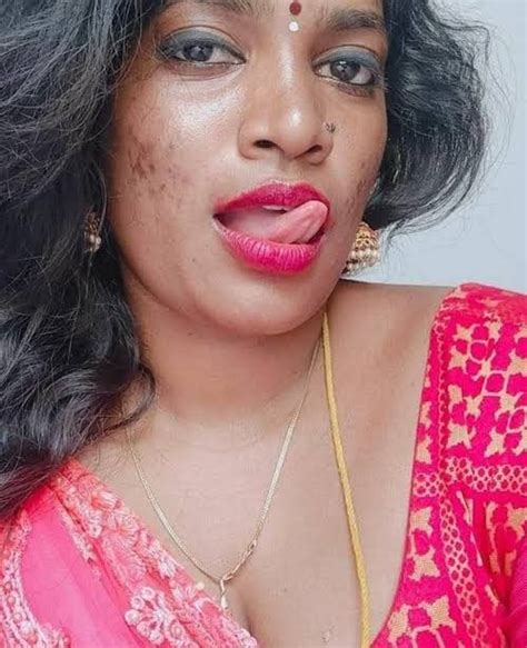 Pin By Leo Mady On Code Exotic Women Beautiful Girl Body Beautiful Women Naturally