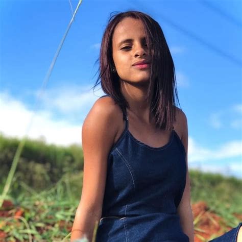 Bruna Santos Fsantosbruna • Threads Say More