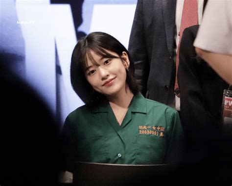 北一女制服被韓國網友評論像是囚犯衣服？！ 閒聊板 Dcard