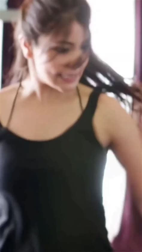 I am Anushka Sharma mommy addict anyone? : r/milfiwood