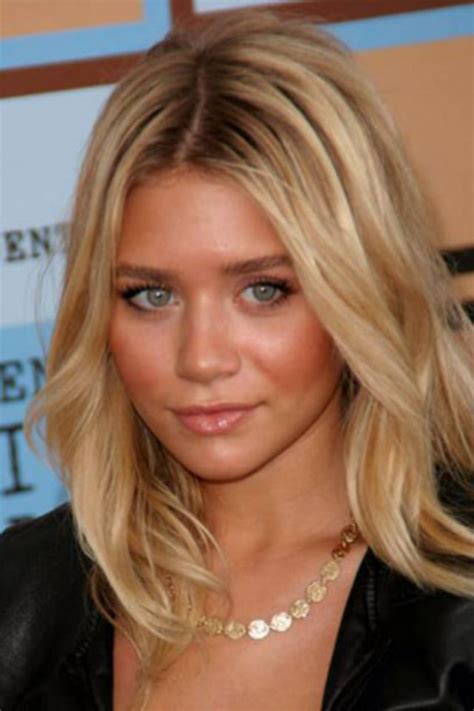 Cabelo Curto Ashley Olsen
