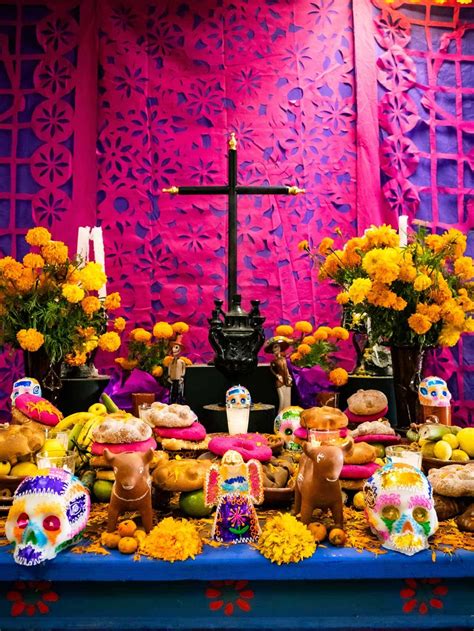 Día De Los Muertos Foods To Celebrate Life And Honor The Dead