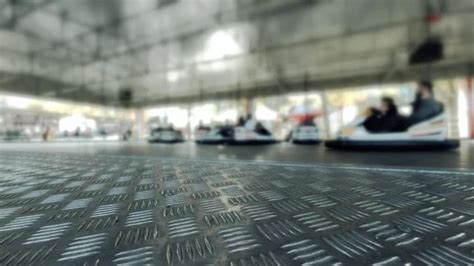 Obrázky Dodgem procházejte fotografie vektory a videa Adobe Stock