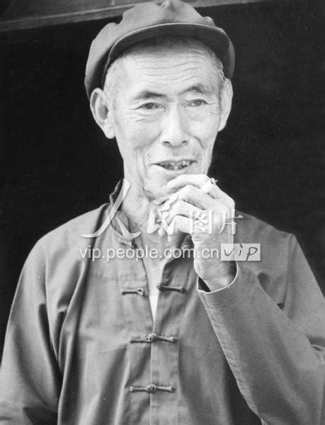 河北遵化：农业合作化期间的 三条驴腿的故事” 人民图片网