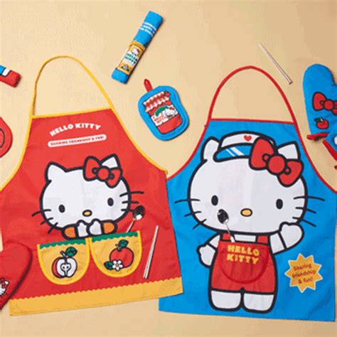 These Hello Kitty Kitchenware Include Plates And Aprons For A Sanrio Home