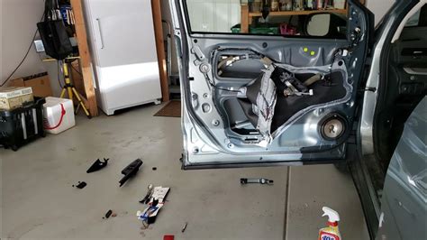 honda crv key won t unlock door