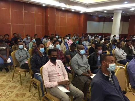 የአዲስ አበባ ከተማ አስተዳደር መሬት ይዞታ ምዝገባና መረጃ ኤጀንሲ እና የመሬት ይዞታ አስተዳደር ጽ ቤት በከተማው አርሶ አደር ይዞታ መብት ፈጠራ