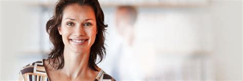 Photoshop How To Make A Image Fade Out In Two Sides Just Like This Photography Stack Exchange