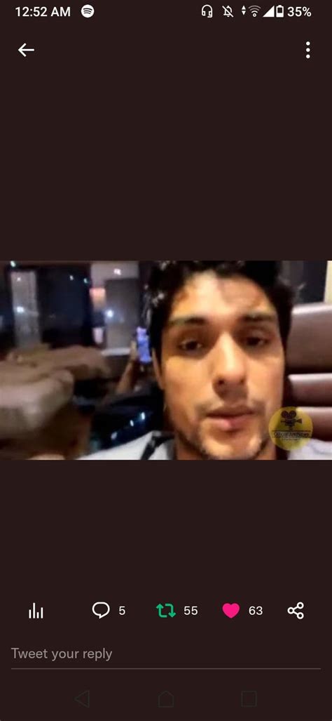 Ankit Ladki Ke Sath Nhi Tha Picture Mein Dekh Lo 2 Beds Hai Aur Peeche