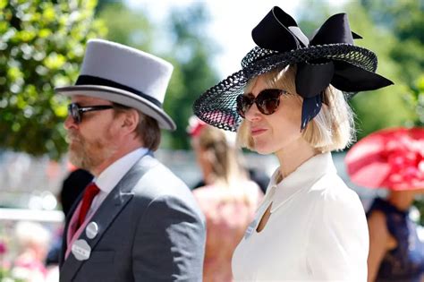 Coronation Street S Katherine Kelly Finds Love With