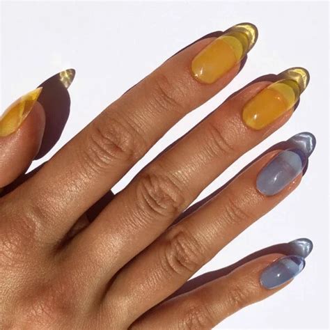 Трендові ідеї для літнього манікюру 2023 Читайте на Ukr Net