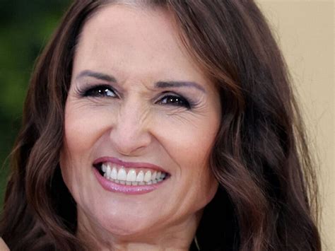 Anita Hofmanns Instagram Twitter And Facebook On Idcrawl