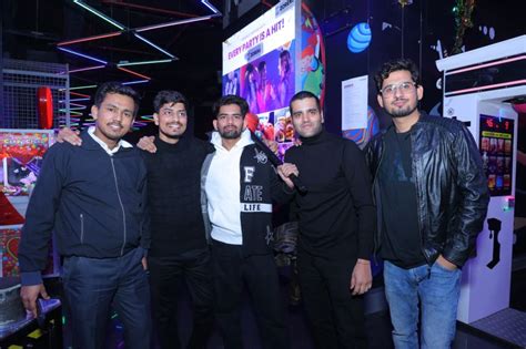 Abhishek Asopa On Linkedin Happynewyear Huntingcube Gratitude Newbeginnings Teamspirit