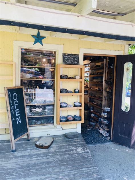 Crystal Rainbow Rock Shop Updated August 2024 38 Photos And 30