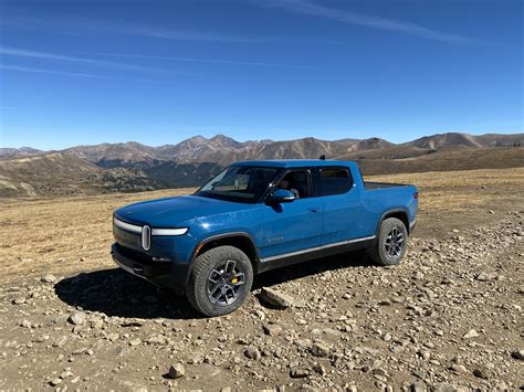 2023 Rivian R1t Electric Pickup Truck Earns Top Safety Pick