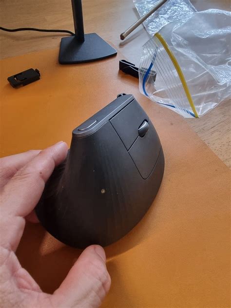 Logitech Mx Vertical Ergonomic Mouse Computers And Tech Parts And Accessories Mouse And Mousepads