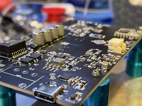 Contact 1 — Micromelon Robotics