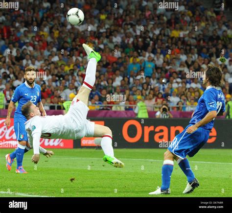 Wayne Rooney Bicycle Kick Wallpaper