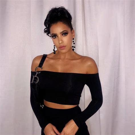 Hot Julissa Bermudez Photos Thblog