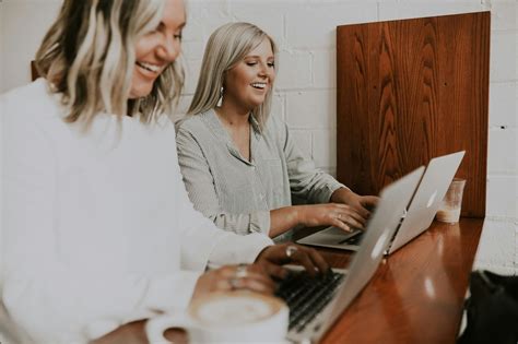 Transforming B2b Retail With Real Time Customer Analytics