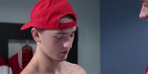 Dr Cade Maddox Fucks Masyn Thorne In The Locker Room