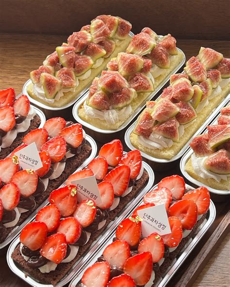 단추과자상점 청리단길 디저트카페 수건케이크 마오쥔젤 부평수건케이크 10월 5일 라인업 보틀케이크 초코생딸기케이크 청무화과생크림케이크