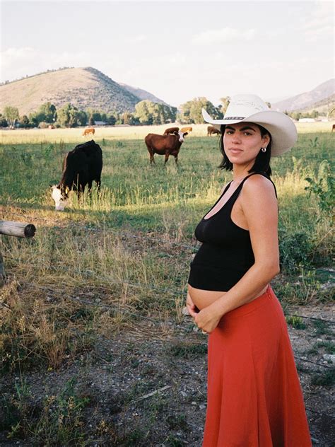 Sofia Roman Sofiaroman • Instagram Photos And Videos