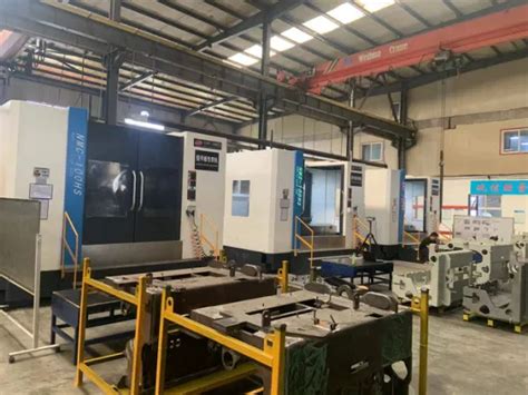 3axis cnc milling machine high precision nmc63hs cnc horizontal milling