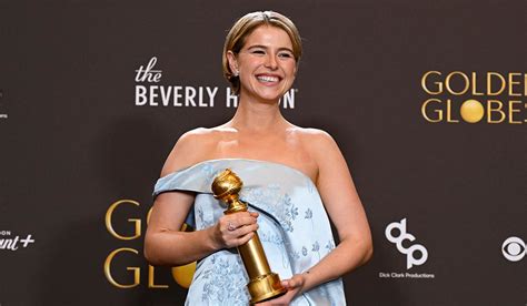 Jessie Buckley Says Shes Absolutely Shagged As Oscar Buzz Reaches