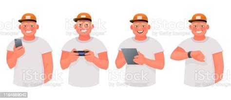 젊은 남자는 다양한 가젯을 사용합니다 남자는 비디오 게임을 스마트 폰과 태블릿을 들고있다 Brand Name Video Game에 대한 스톡 벡터 아트 및 기타 이미지