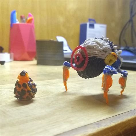 Made A Crablet And Nullrat With A 3d Pen A While Back Only Now Following Through With Posting