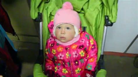 с ребёнком в метро Youtube