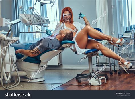 Hottest Women Dentist