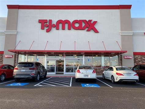 Marshalls Tj Maxx Named One Of Best Discount Stores In Us Heres Why