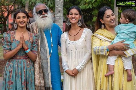 Shakti Mohan Wiki Biography Age Gallery Spouse And More