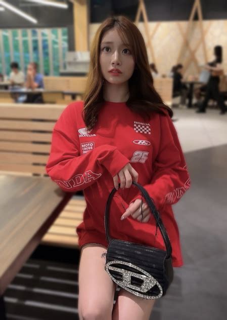 Top Sexiest Pics Of Saika Kawakita The Woman Behind The Viral Gif Taking Over X