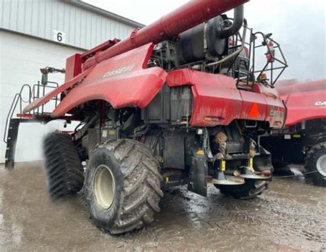 [auction] 2021 Case Ih 9250 Combine With Tracks Engine Hours Est 835 Separator Hours Est