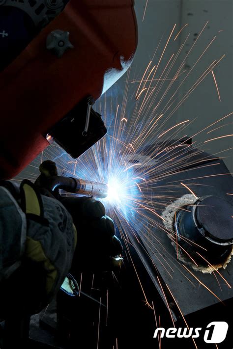 불꽃 튀는 대구 기능경기대회 뉴스1