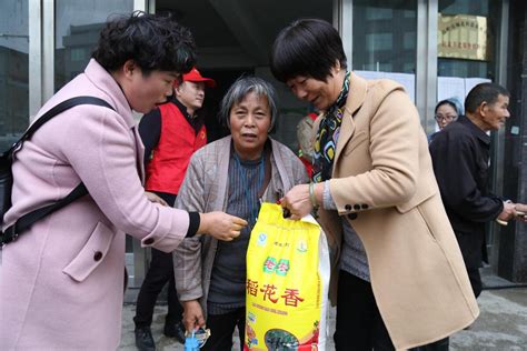 邻里互助志愿服务队邻里互助志愿服务 随意优惠券 邻里互助志愿服务队邻里互助志愿服务 随意优惠券