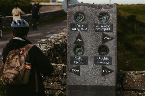 Larawan Ng Bata Na Nagtatanim Ng Puno Clipart Photos Download The Best Free Larawan Ng Bata Na